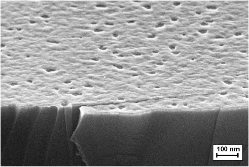 Ion-plasma sputtering of Co and Mo nanometer thin films near the ...