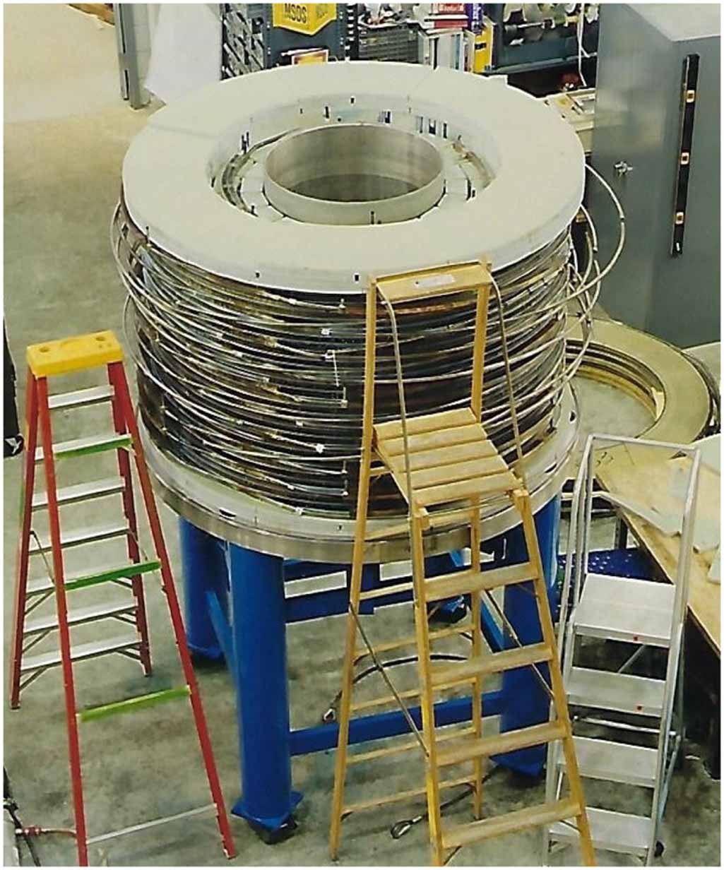 Superconducting magnet technology for the outer coils of resistive ...