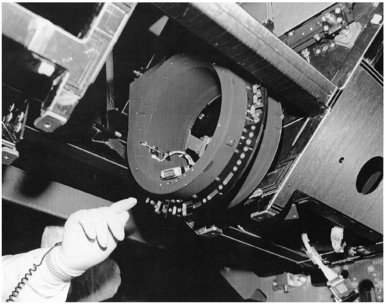 The Space Telescope Imaging Spectrograph Design - IOPscience