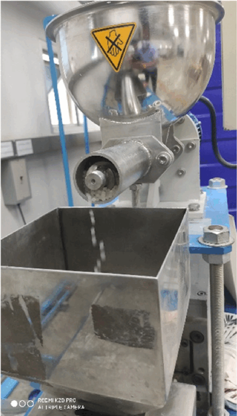 Analysis of the thermal properties in short sansevieria cylindrica ...