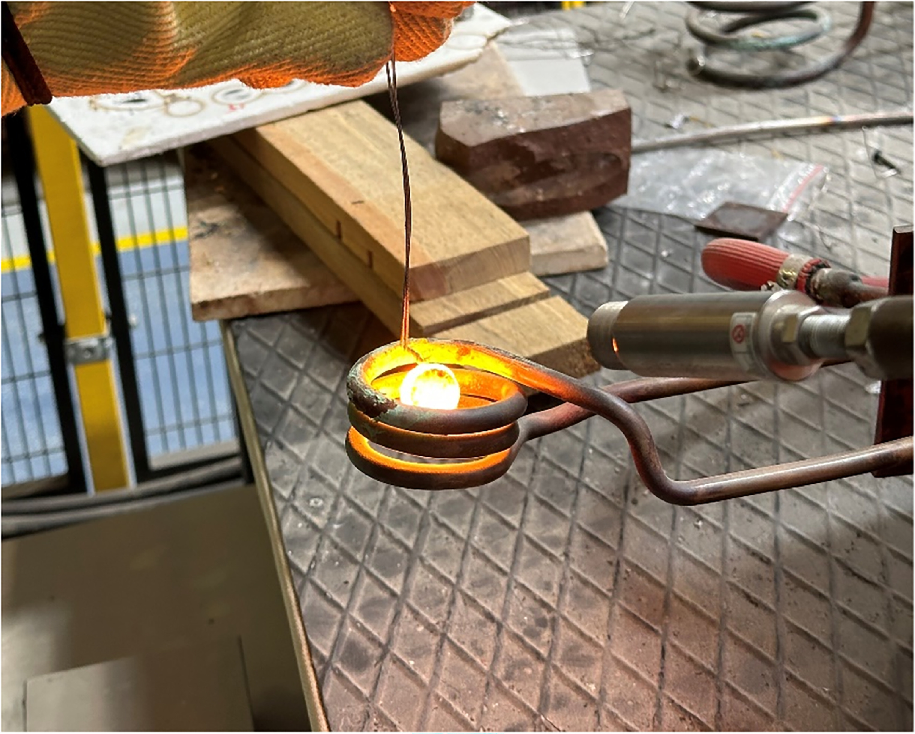 Induction assisted hot-dip and slurry aluminizing of Inconel 718 ...