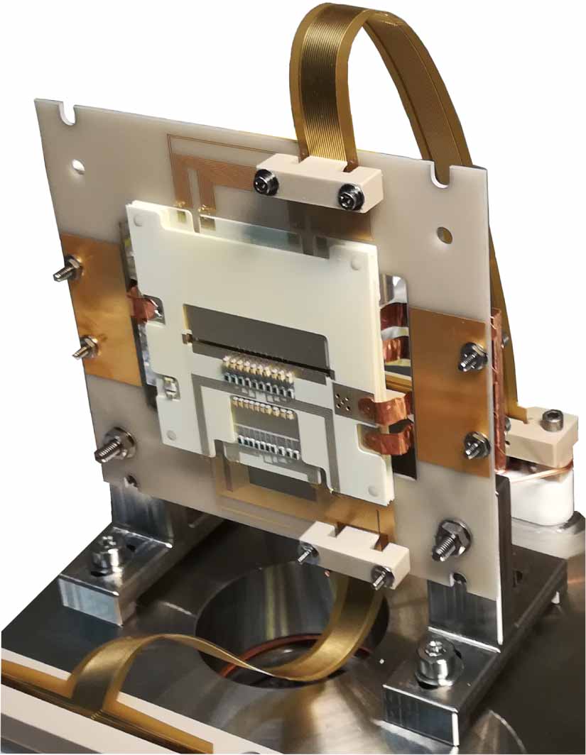 Scalable chip-based 3D ion traps - IOPscience