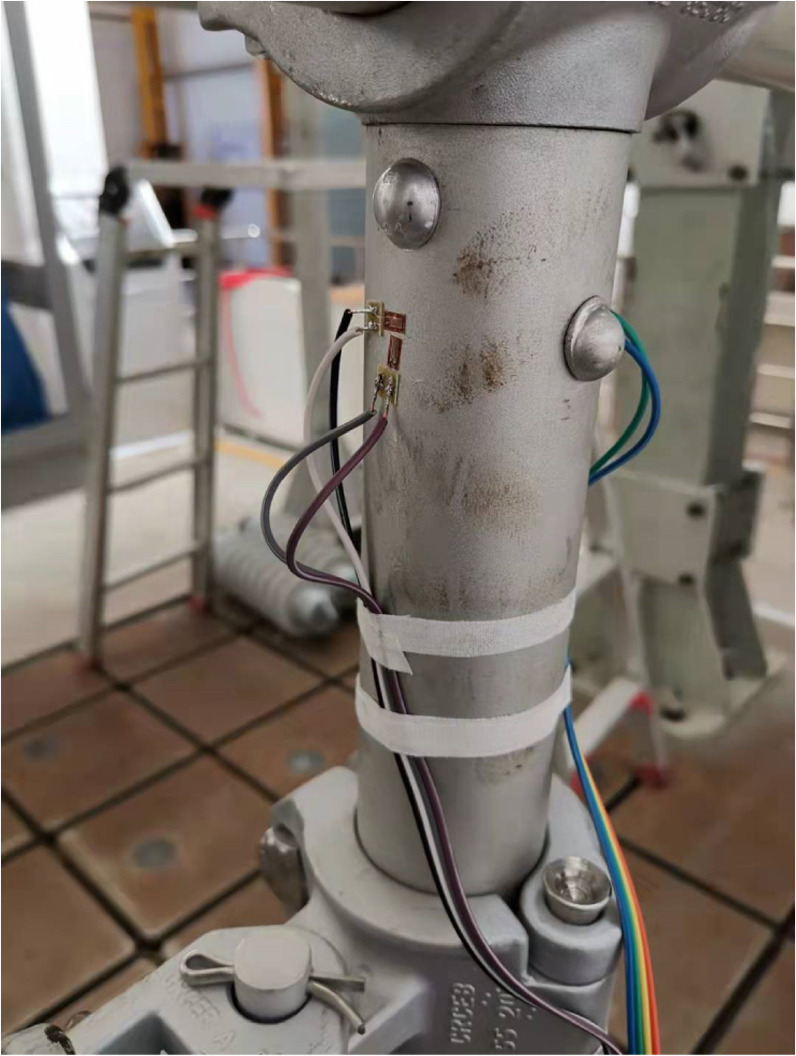 Experimental study on strain and stress of steady device in a catenary ...